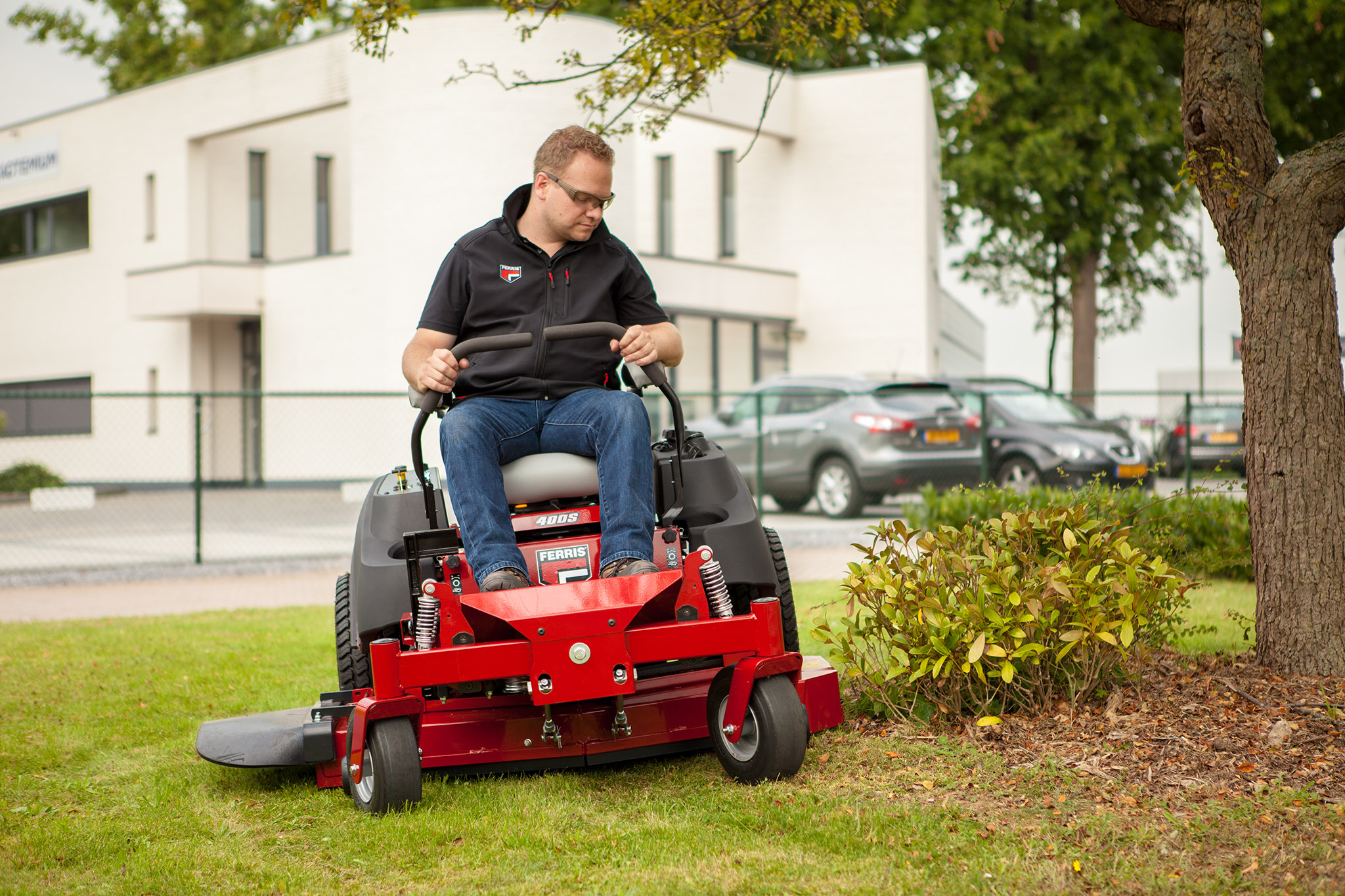 Ferris Mowers UK - The only mowers with suspensionFerris Mowers UK ...