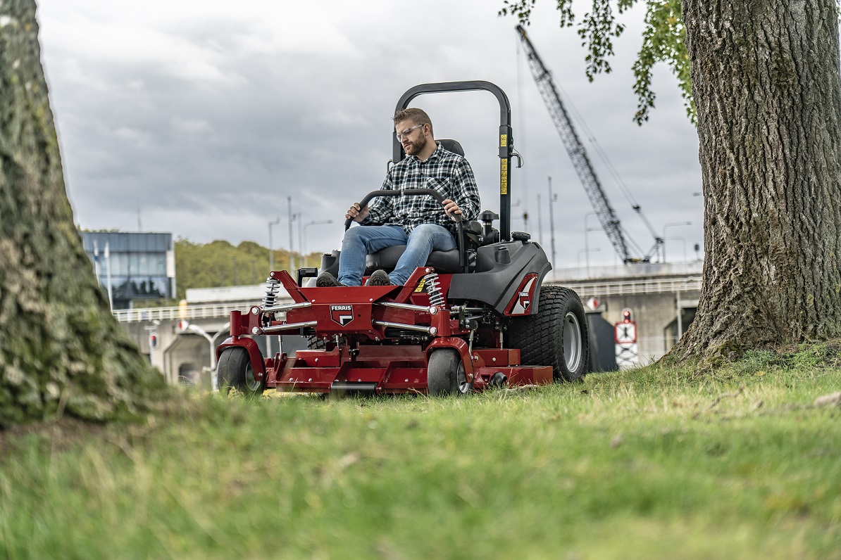 Ferris Mowers UK - The only mowers with suspensionFerris Mowers UK ...